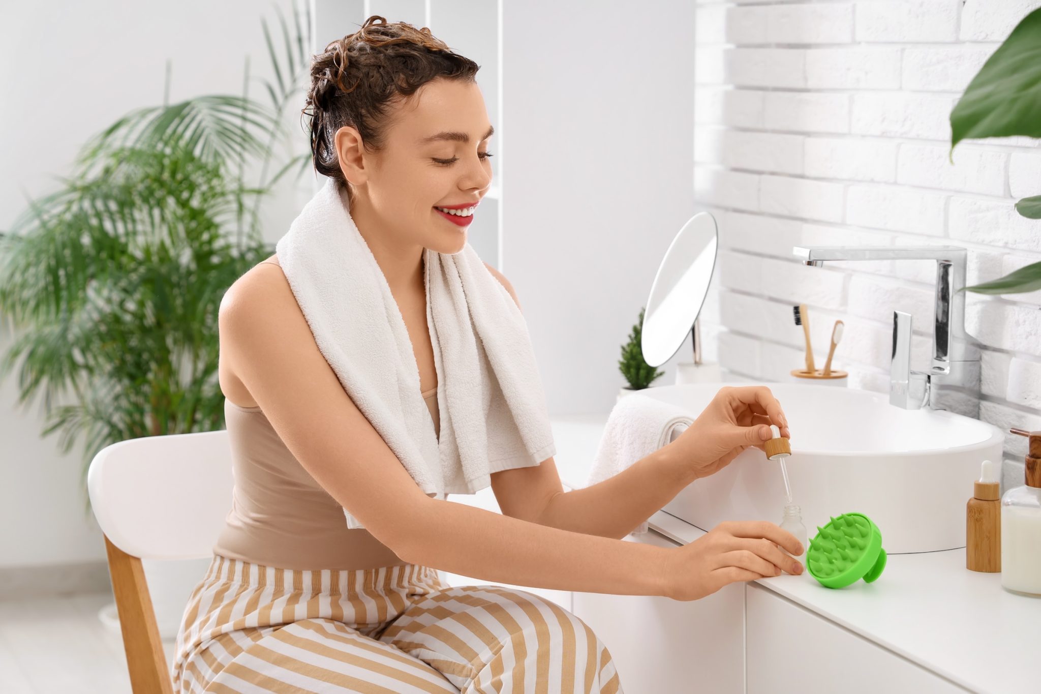 The Ultimate Guide to Scalp Exfoliation: Types, Benefits, and Tips