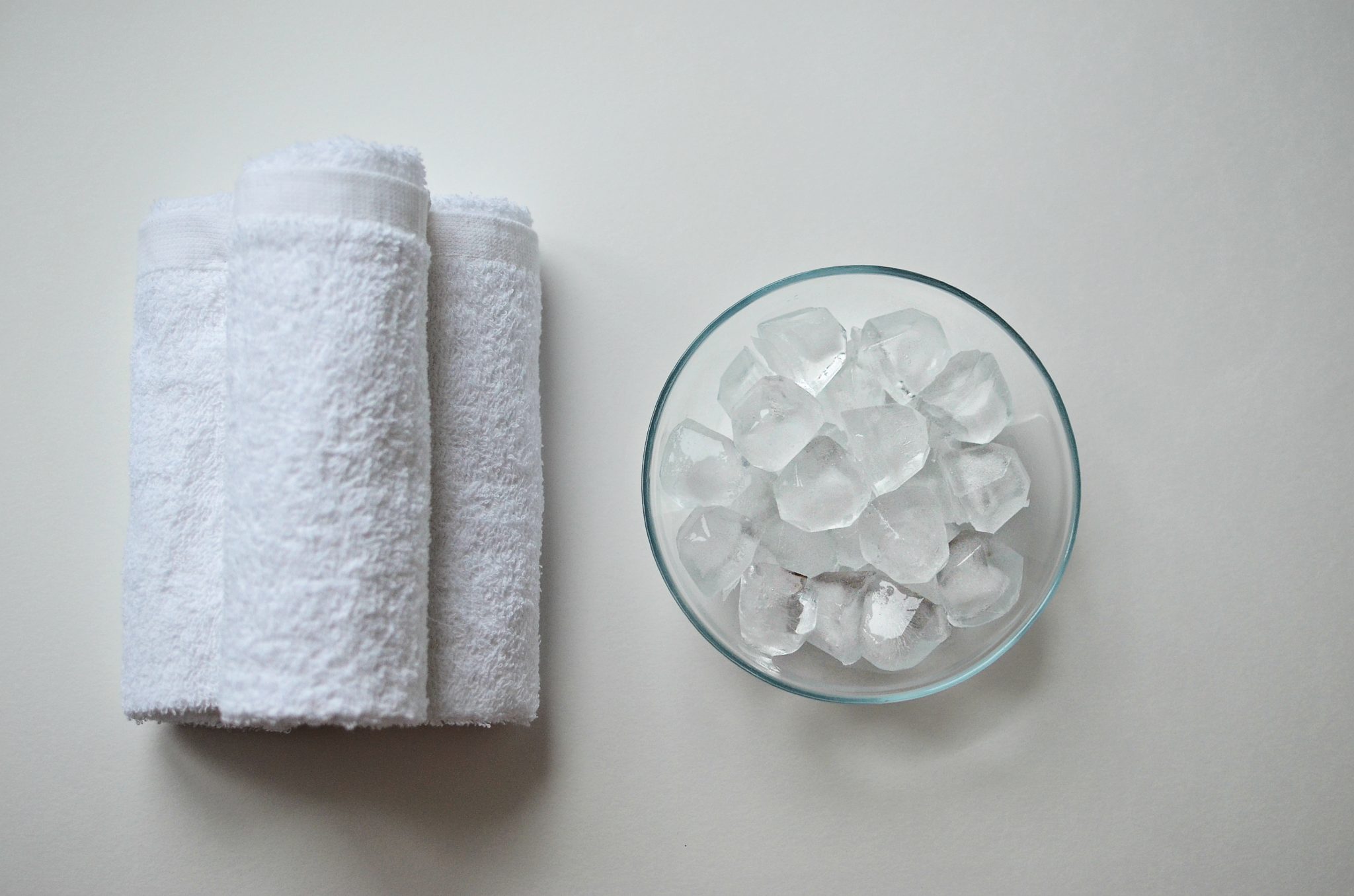 Does Icing Your Face Help with Acne? The Answer Isn’t So Simple